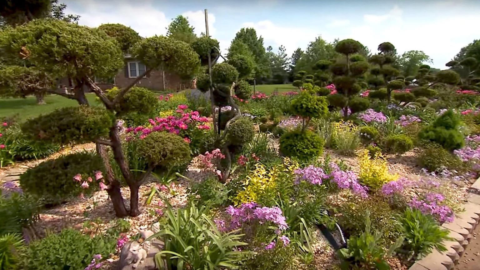 Volunteer Gardener